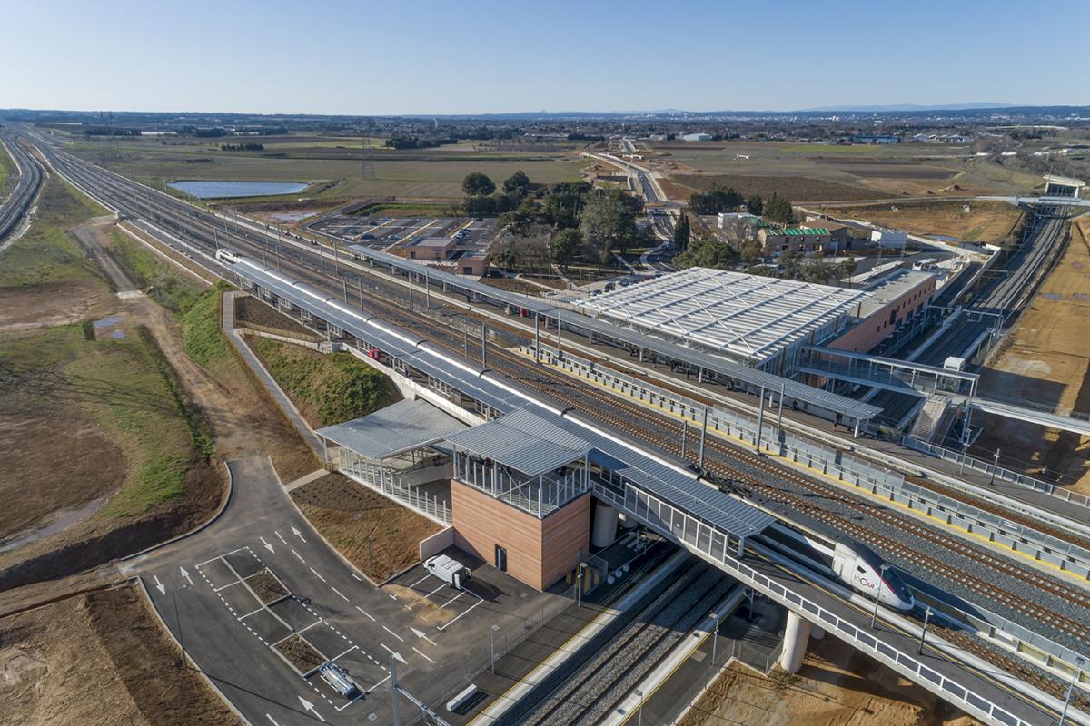 Gare De Nîmes Pont Du Gard Tess